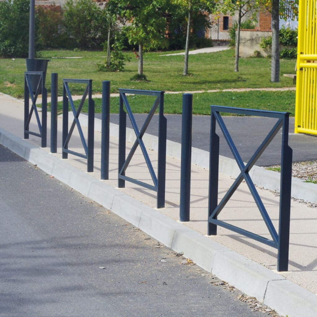 Public barrier with square posts - SYNERGIE - ATECH