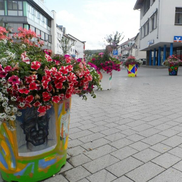 Pots de fleurs Extravase customisés à Oberkochen - ATECH