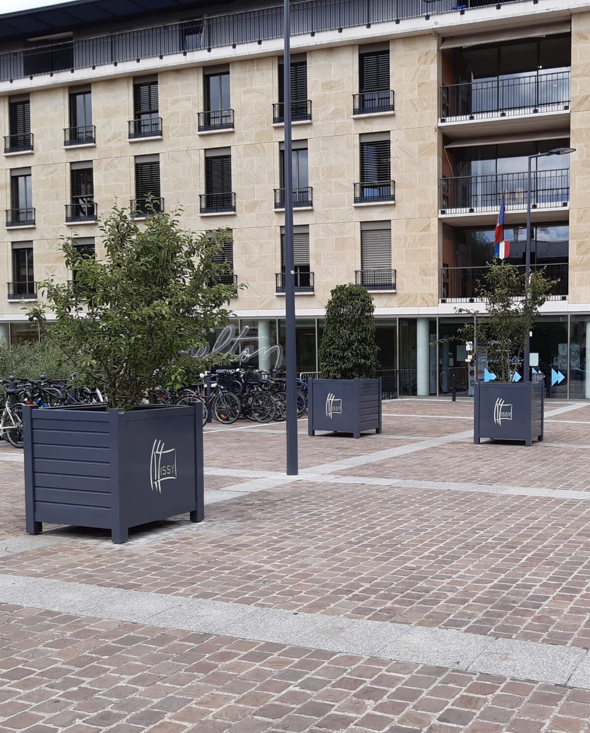 Mobilier Urbain Place Publique standard ou sur-mesure | ATECH