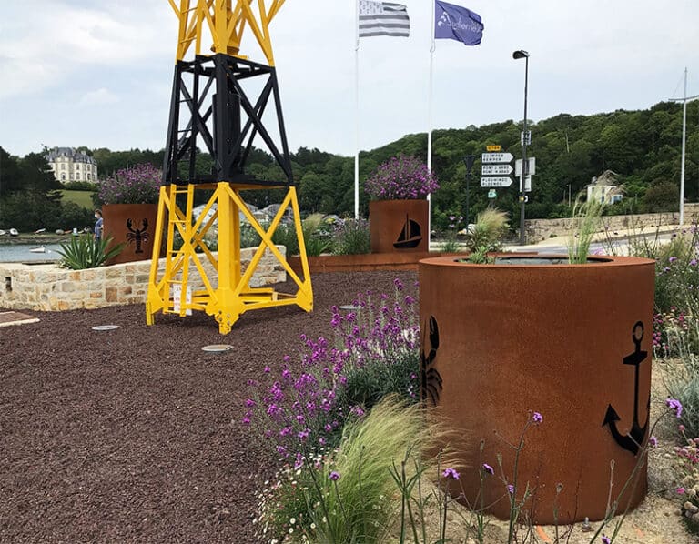 Aménager un rond-point avec une approche paysagère à Audierne